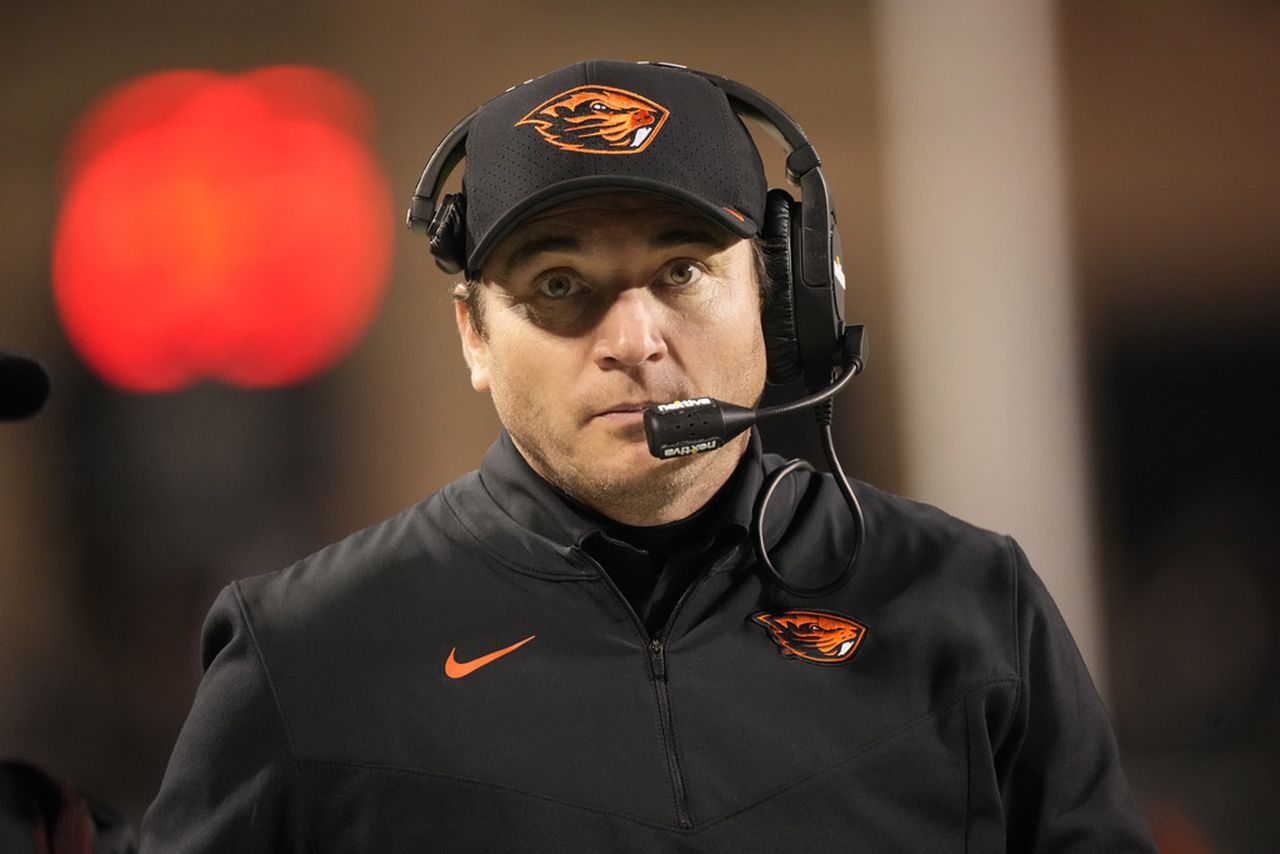 Why It Was A No-Brainer For Oregon State To Extend Coach Jonathan Smith ...