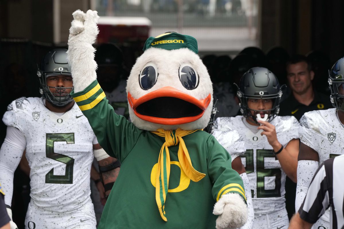 The 3 Must-Watch Football Games On The Oregon Ducks’ 2023 Schedule ...