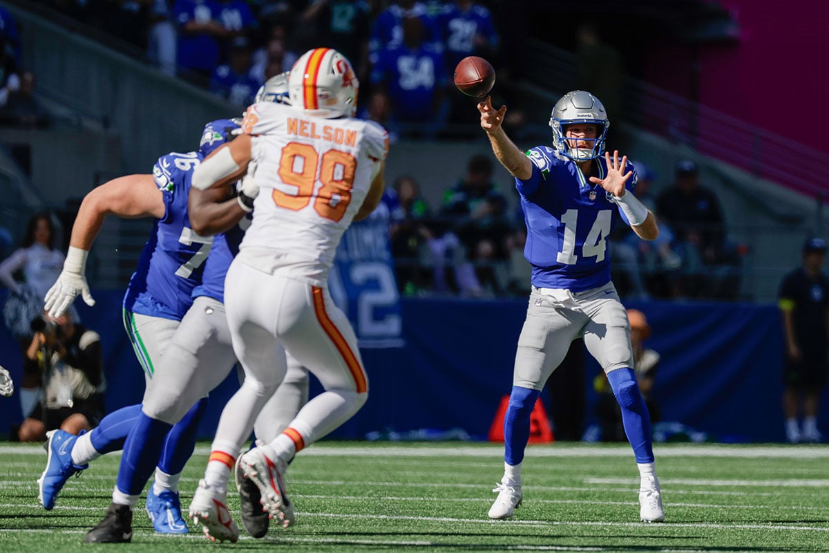 Seattle Seahawks Fall To Buccaneers In Wild Week 5 Shootout – Oregon ...